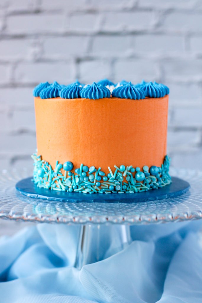 The Secret to Frosting a 4 Inch Cake - Bakes and Blunders